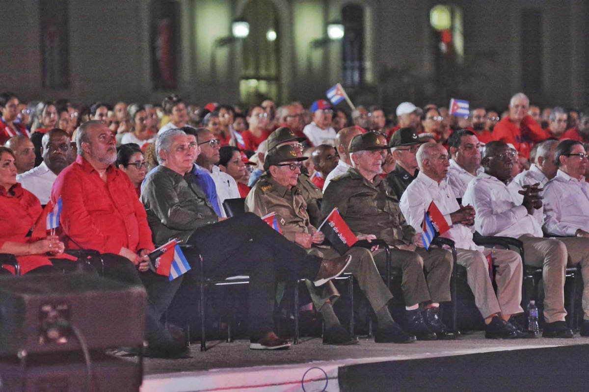 Presiden Raúl y Díaz-Canel acto nacional por el 26 de julio en Sancti Spíritus (+Audio, Video y ...