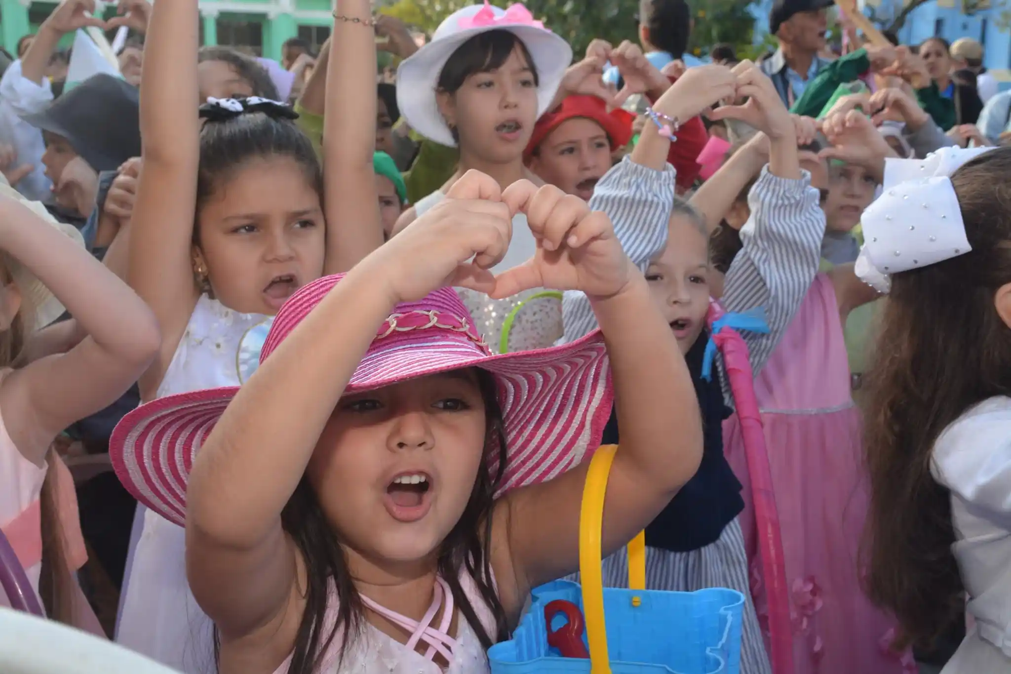 Desfile martiano honra al Apóstol en Santa Clara (+Fotos y Audio) - CMHW