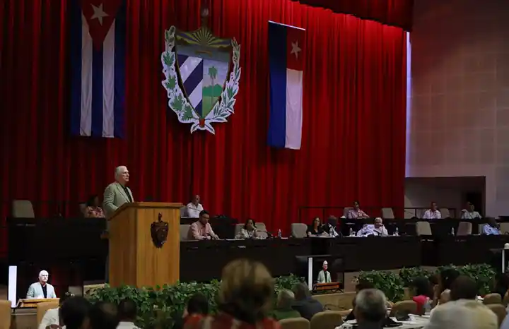 Llama Díaz-Canel a transformar con unidad y compromiso - CMHW